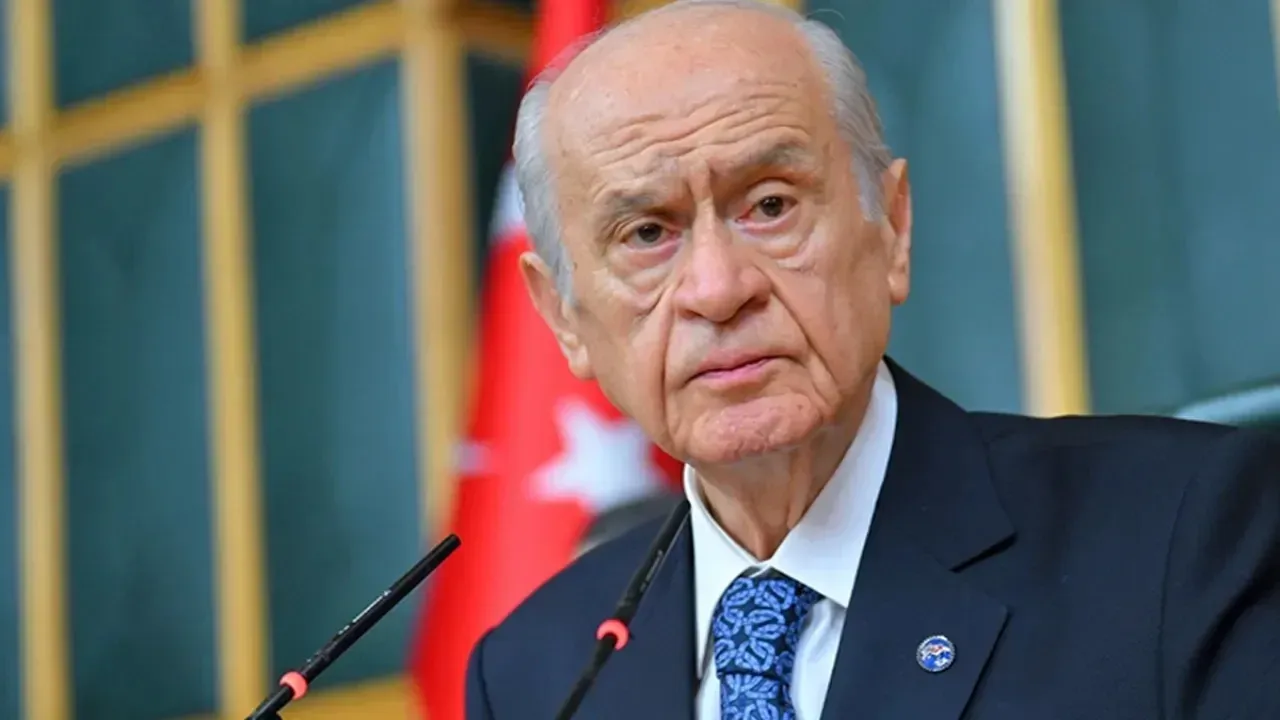 Devlet Bahçeli Kimdir?