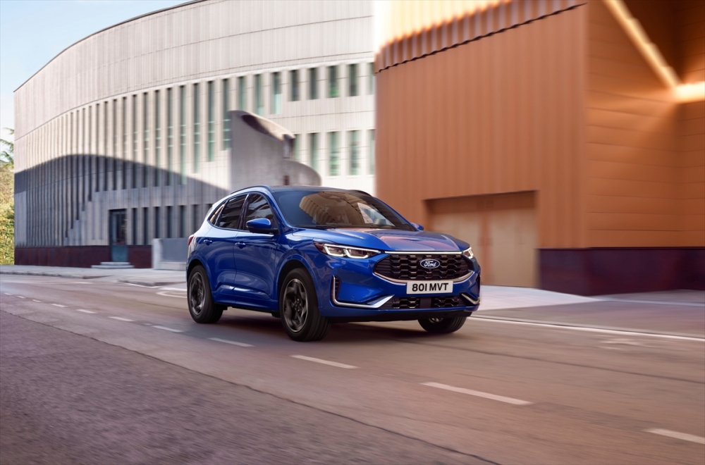 Ford'un en çok satan SUV modeli Kuga, yenilendi