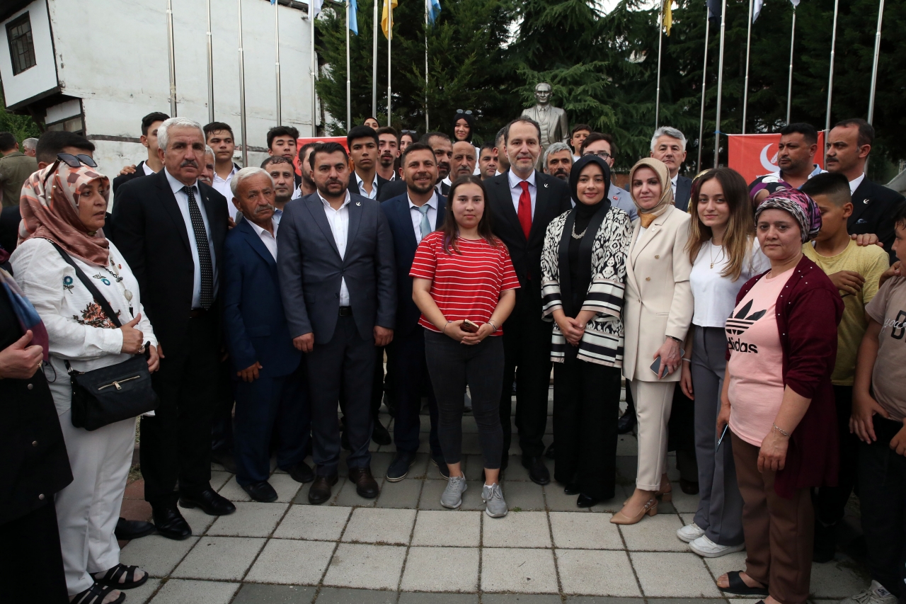 Yeniden Refah Partisi Genel Başkanı Erbakan, Kastamonu'nun Hanönü ... Yeniden Refah Partisi Genel Başkanı Erbakan, Kastamonu'nun Hanönü ...