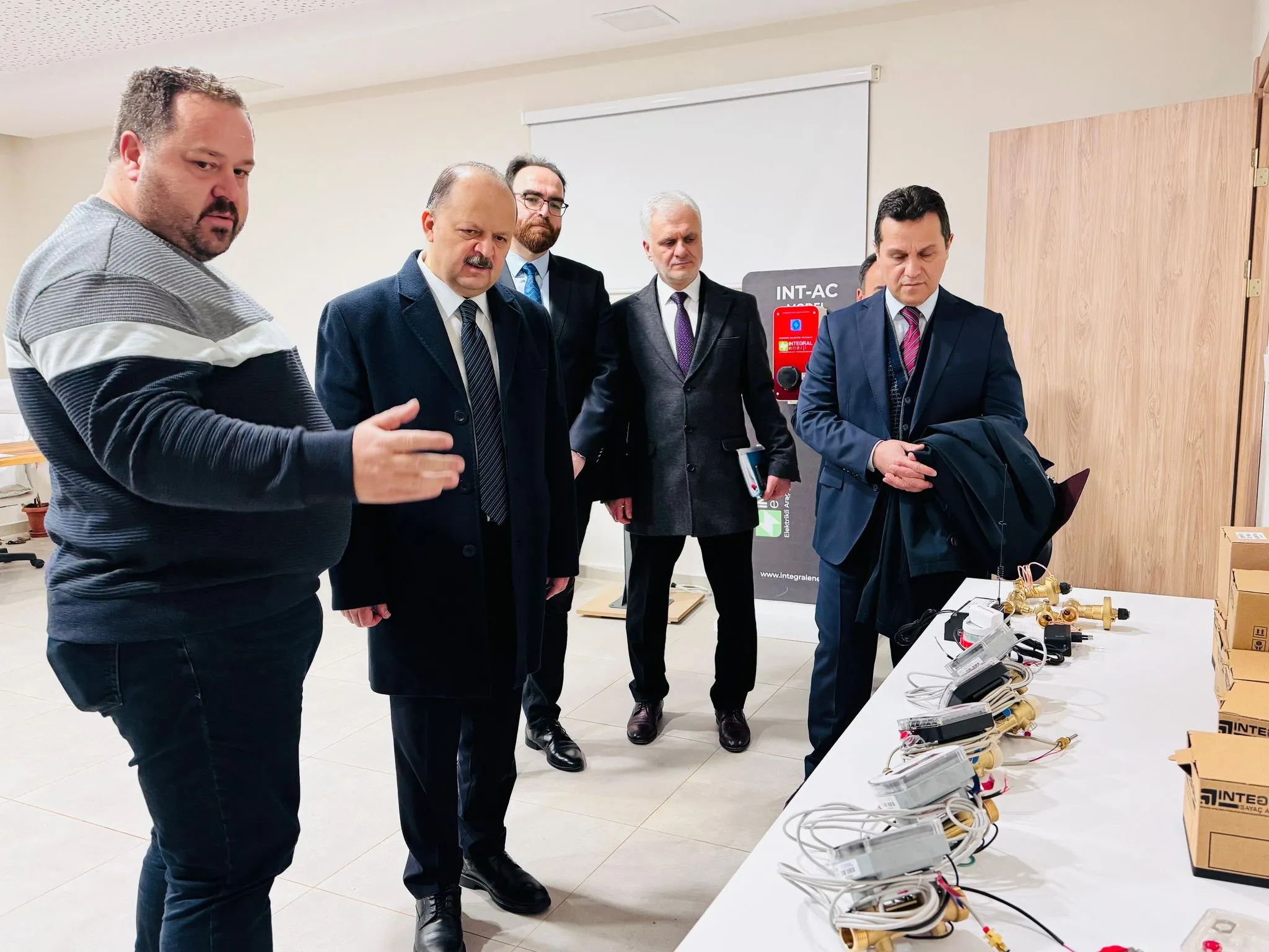 Kastamonu Valisi Dallı'dan Rektör Prof. Dr. Topal'a ziyaret